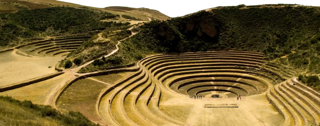 Monumentos Famosos en Perú: 10 Lugares Imprescindibles para Viajeros
